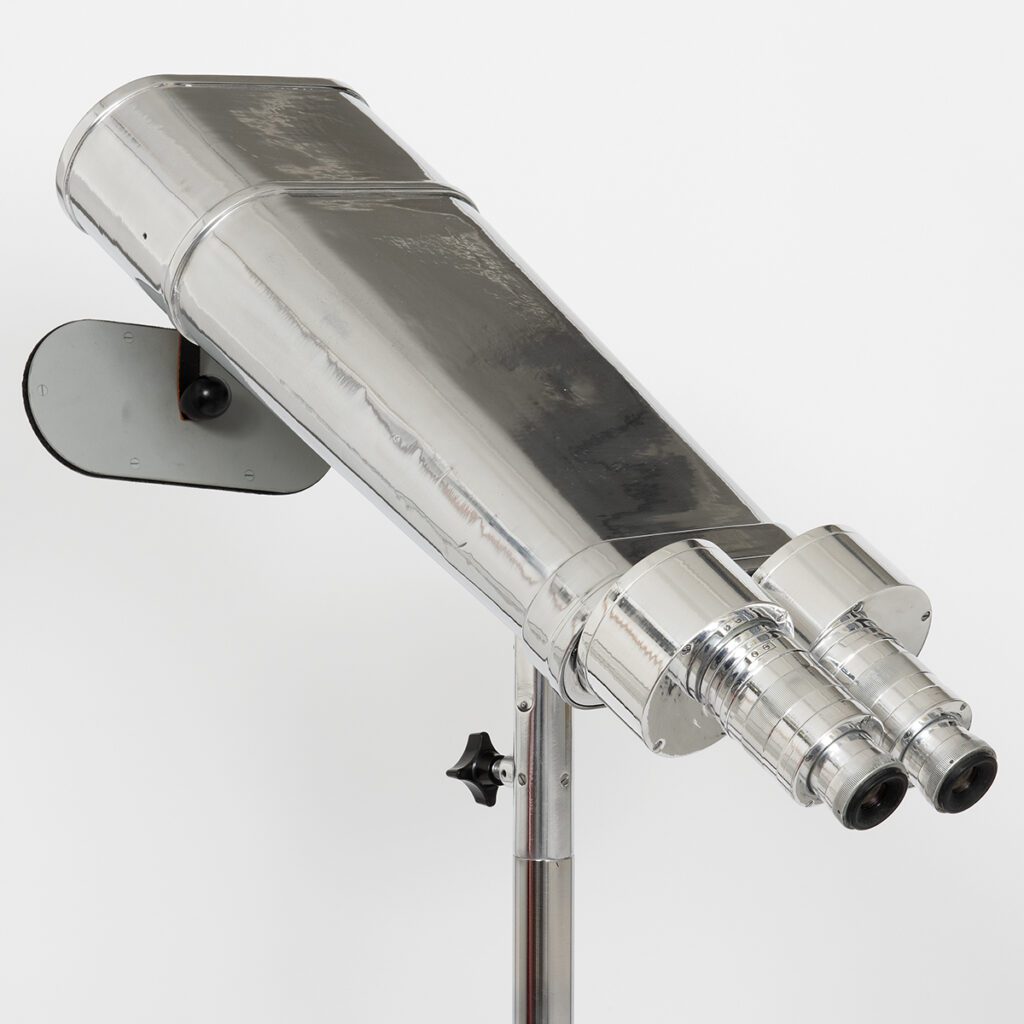 Zeiss WW2 era German Binoculars 20-40 x 80 | Vintage And Prestige