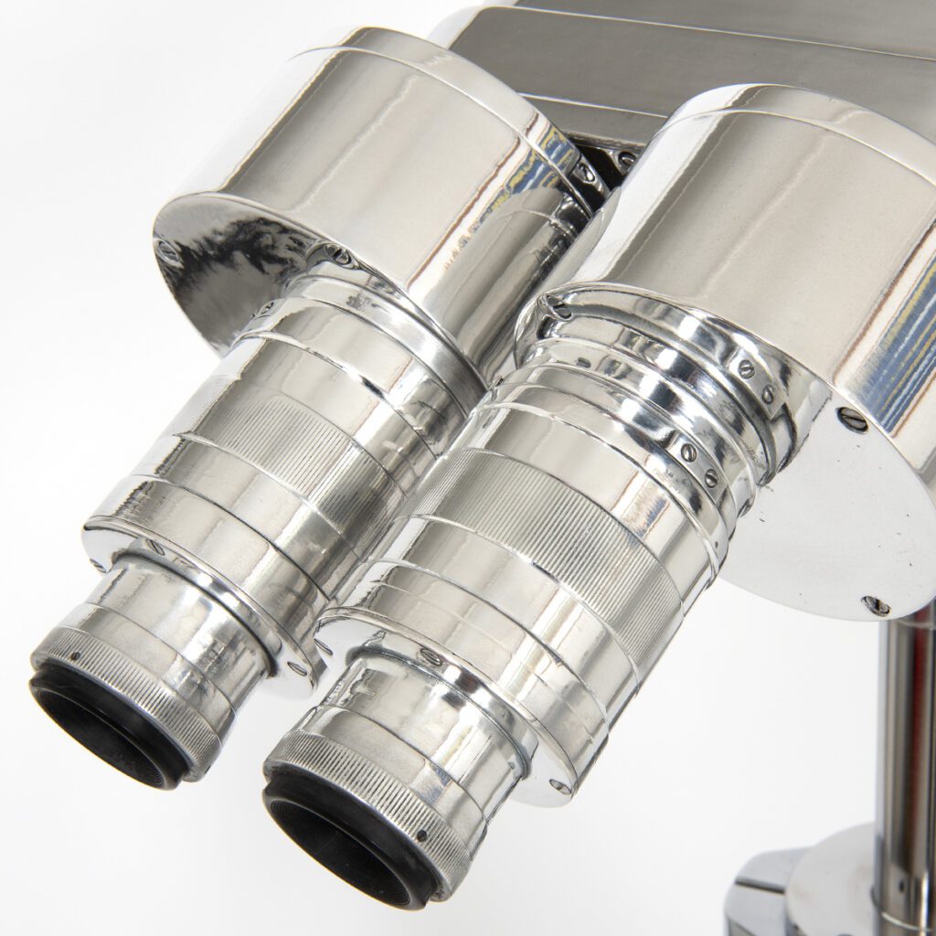 Zeiss WW2 era German Binoculars 20-40 x 80 | Vintage And Prestige