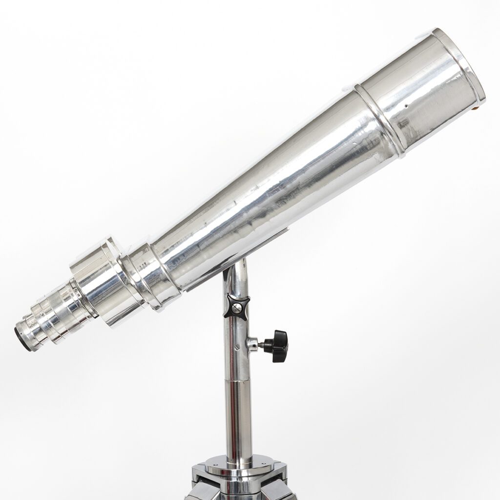 Zeiss WW2 era German Binoculars 20-40 x 80 | Vintage And Prestige